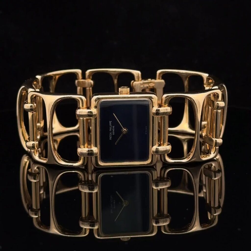 PATEK PHILIPPE YELLOW GOLD LADIES BRACELET WATCH REF. 4237-1J ...