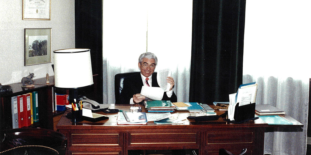 THE BANBERY CHRONICLES PART II – INSIDE PATEK PHILIPPE: SALES, DESIGN ...